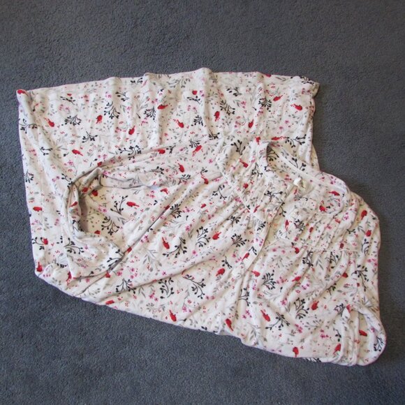 Intimates & Sleepwear | Nwot Aria Medium White Red Cardinal Nightgown ...